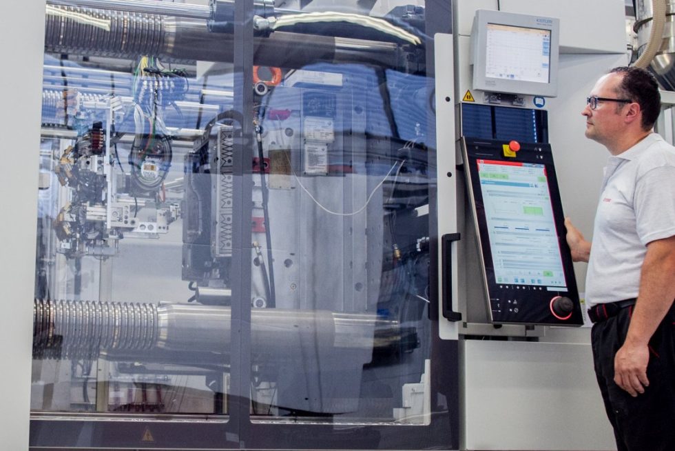 Detact - Artificial intelligence for digital manufacturing